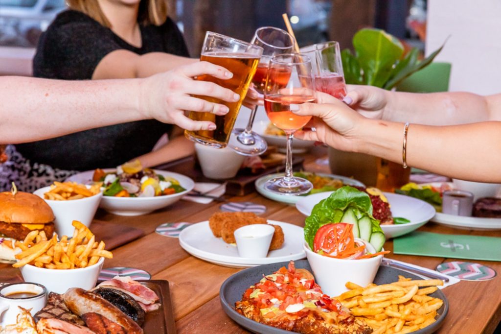 Family-friendly pub, beer-garden in Currimundi | Currimundi Hotel